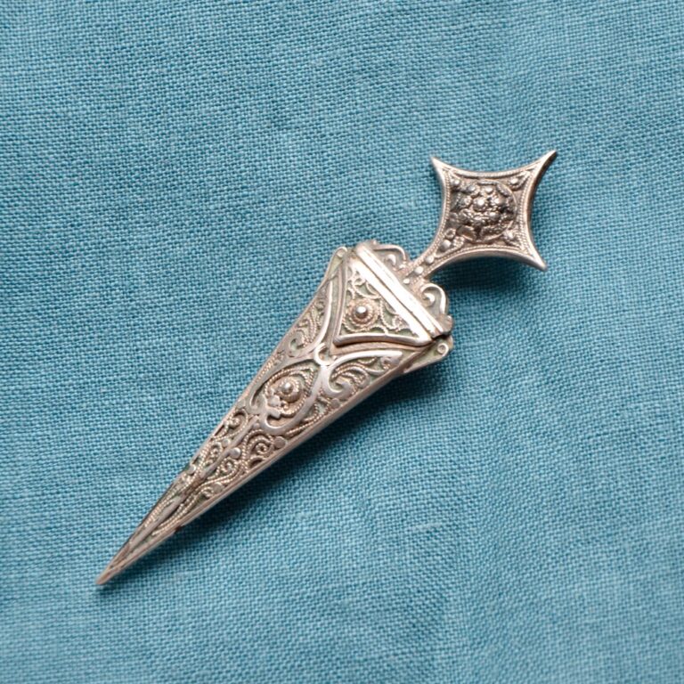Antique Berber silver filigree dagger brooch - Divine Style French Antiques