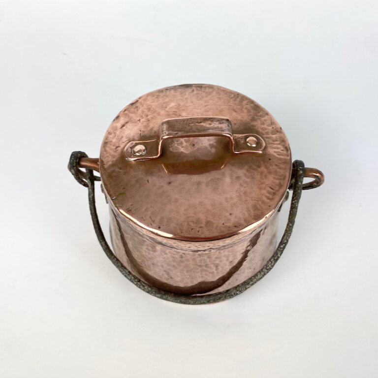 Small 19thc French copper cooking pot - Divine Style French Antiques